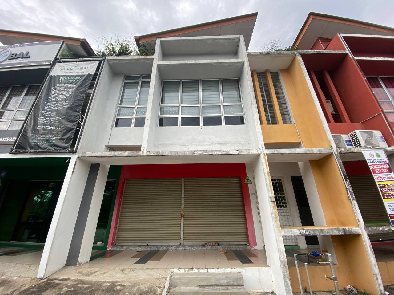 2 Storey Shoplot Jalan Elektron, Denai Alam for sale