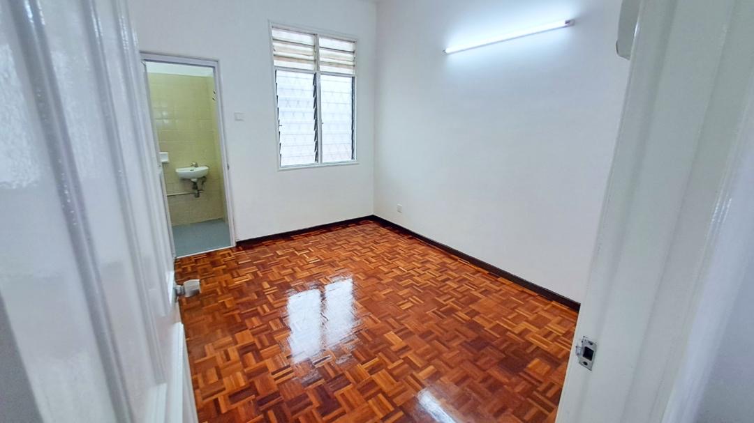 2 Storey terrace house (Refurbished) Taman Setiawangsa, KL for sale