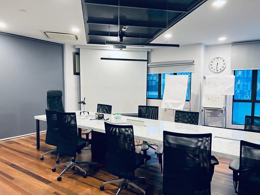 3 Storey Shop-Office Bukit Jelutong (3 unit adjoining), ROI 4.7%